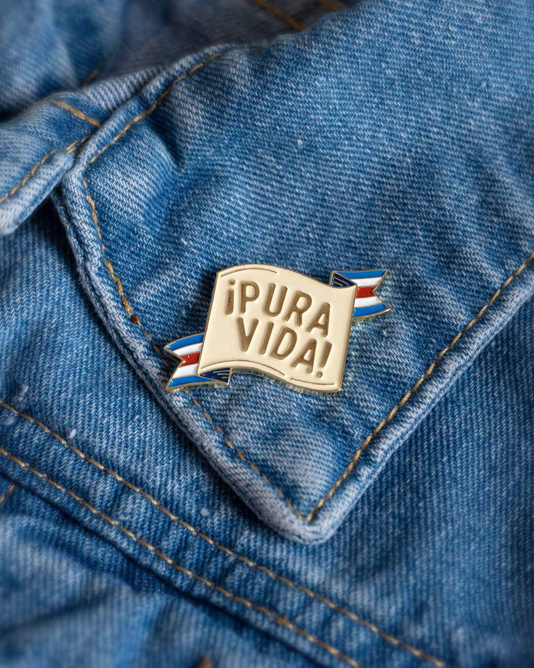 Pura Vida Enamel Pin | Gallo Pin